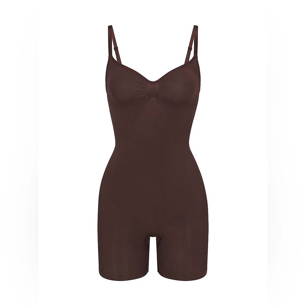 Shapewear Mid Thigh Skims - Gem